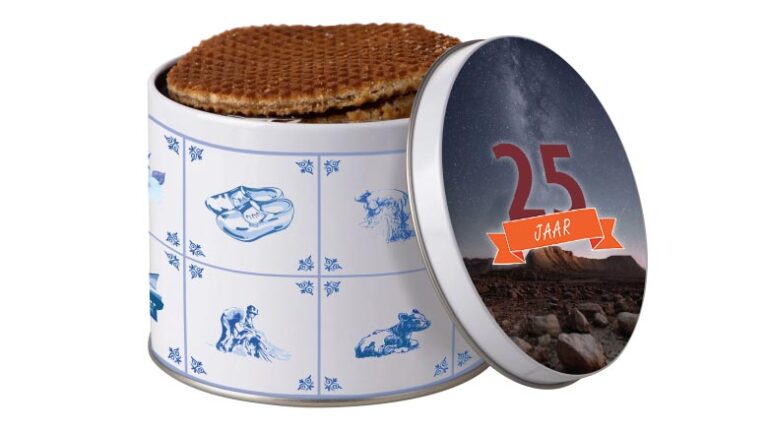 Delftsblauw stroopwafelblik met logo - Silvia Bruin Reclame Advies